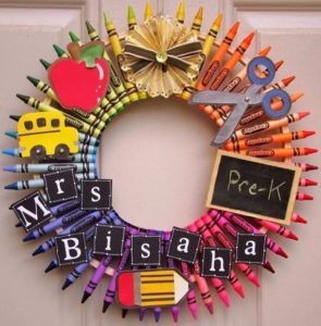 Amazing Back To School Wreaths | 4 UR Break - Family Inspiration ...