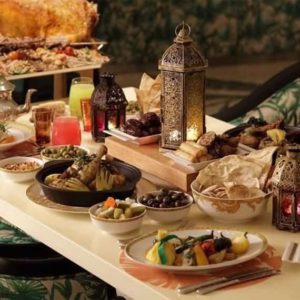 Decorating Ramadan Table | 4 UR Break - Family Inspiration Magazine ...